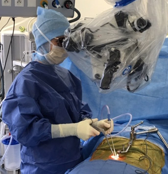 CHU - Centre Hospitalier Universitaire Saint-Étienne - Service de Neurochirurgie chirurgie mini ...